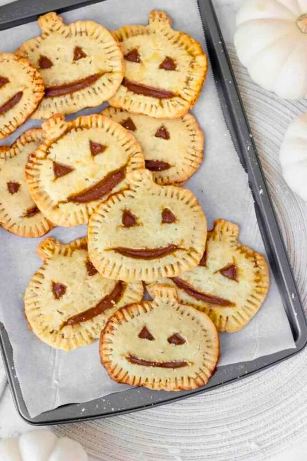 Want a Spooky Morning Meal? 18 Halloween Breakfast Ideas! – Crafty Sphere