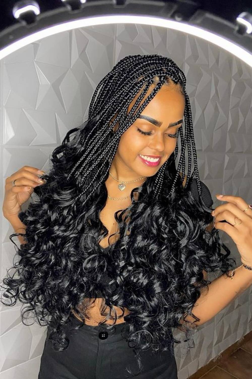 How to Master French Curls? 23 Stunning Hairstyle Ideas! – Crafty Sphere