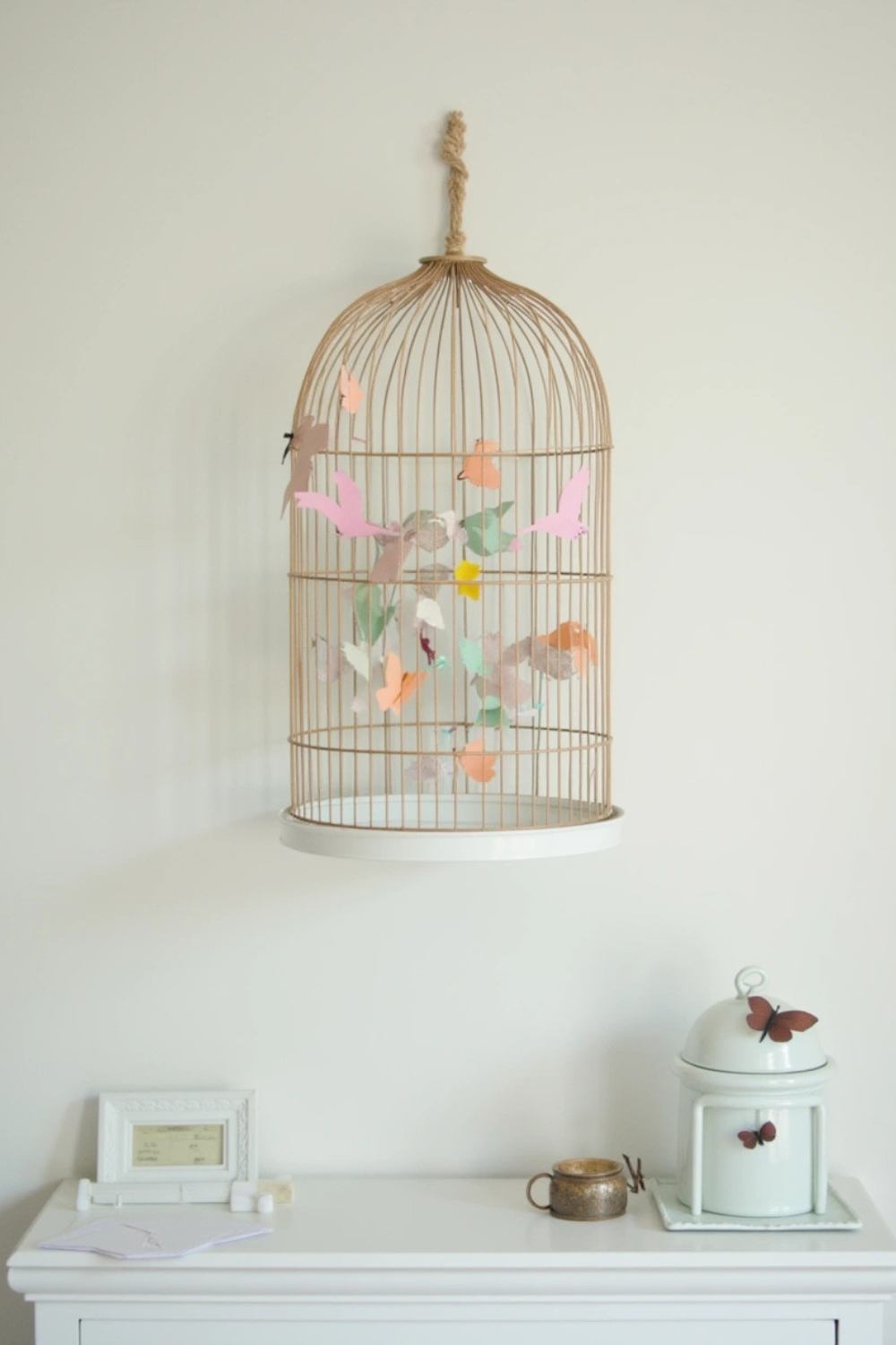Love Vintage Charm? 23 Creative Ways to Repurpose Bird Cages! – Crafty ...