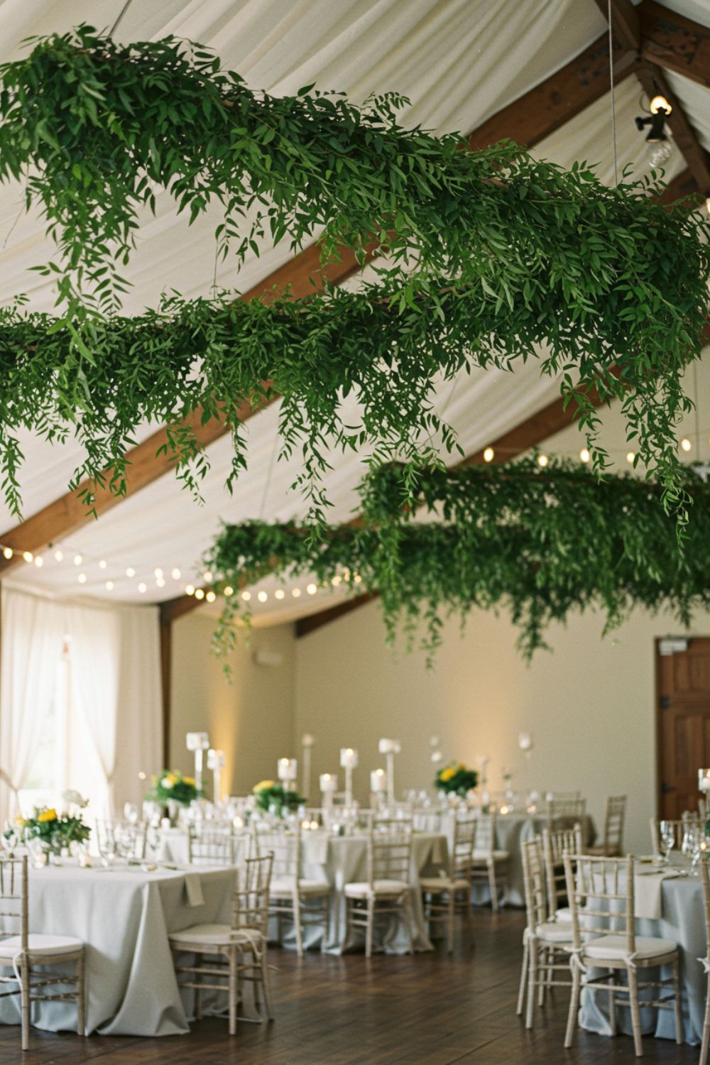 Prefer Minimalist Weddings? 24 Elegantly Simple Decor Concepts ...