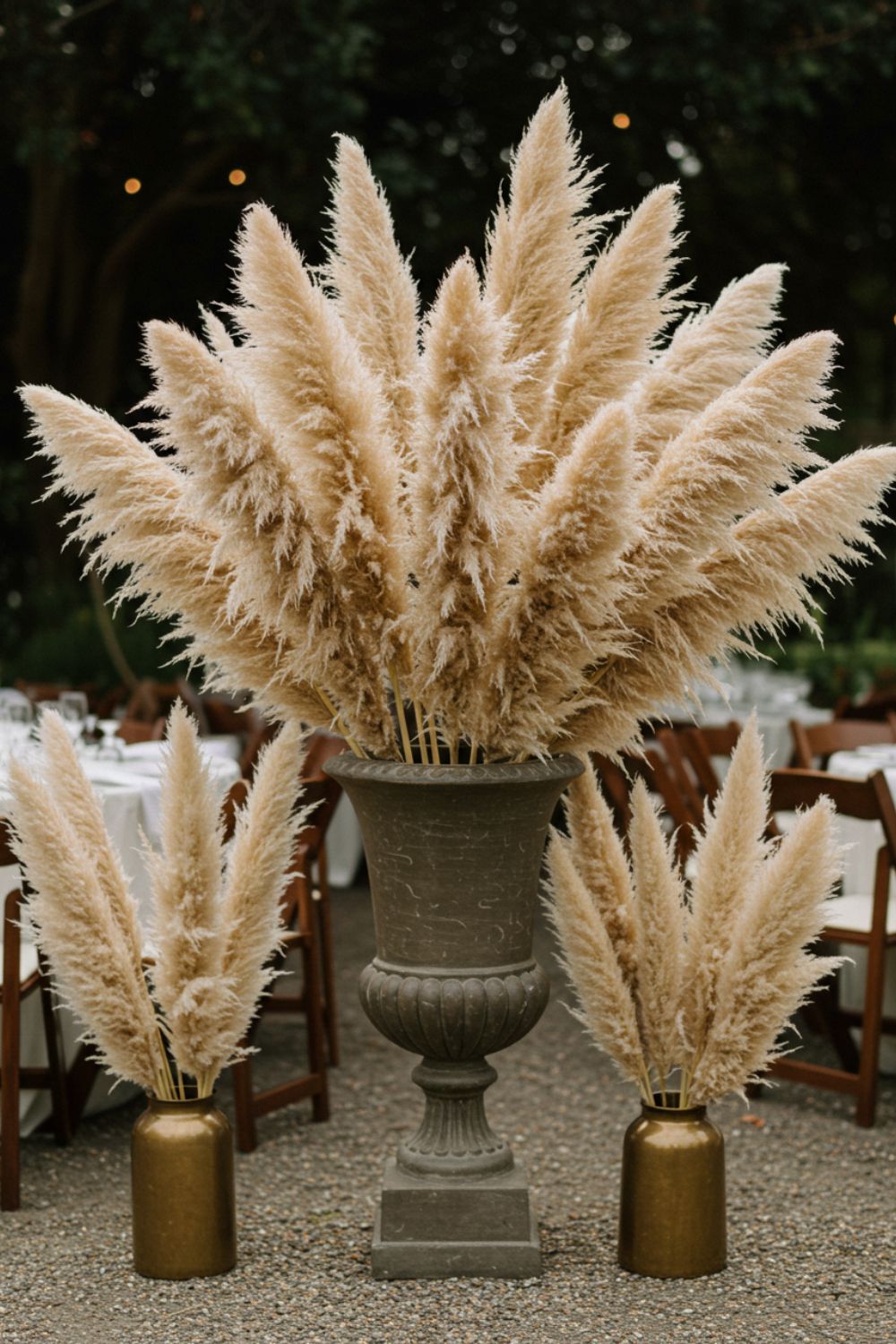 Prefer Minimalist Weddings? 24 Elegantly Simple Decor Concepts ...
