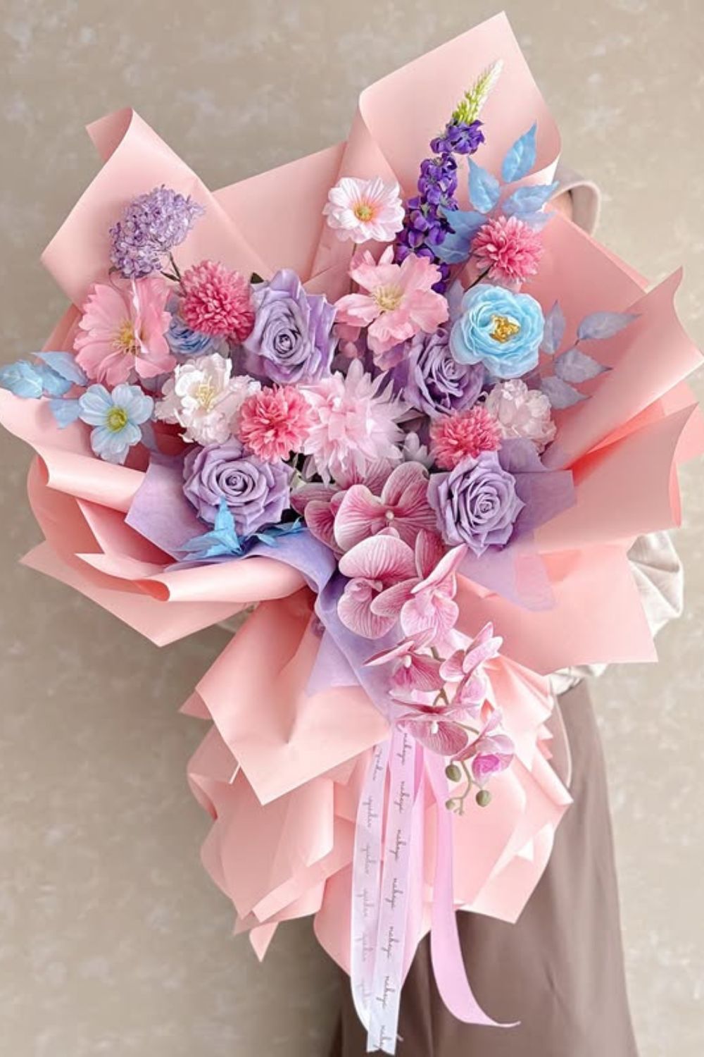 Arranging Flowers? 18 Creative Wrapping & Presentation Tips! – Crafty ...