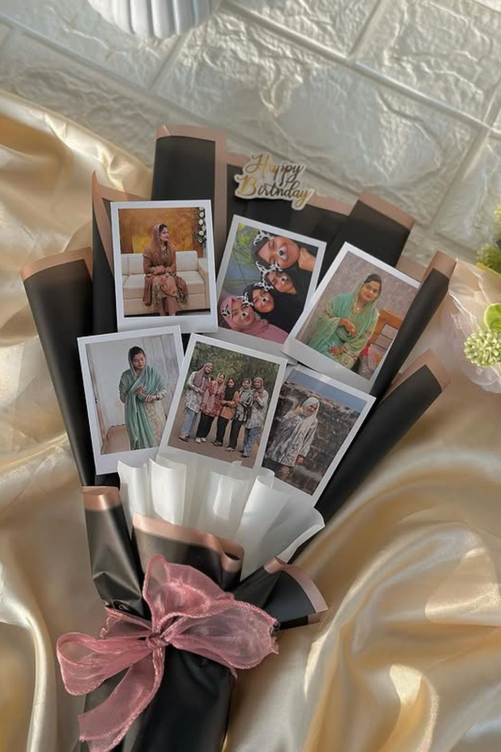 Arranging Flowers? 18 Creative Wrapping & Presentation Tips! – Crafty ...