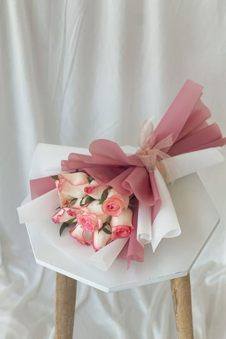 Arranging Flowers? 18 Creative Wrapping & Presentation Tips! – Crafty ...